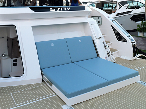 57 FLY | Cruisers Yachts All-new Flybridge Design